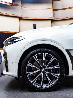 Alpine White BMW X7 M50i Showcased With Tartufo Interior | Carscoops