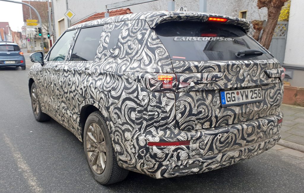 2021 Mitsubishi Outlander Spotted In Europe, Wraps New Platform In ...