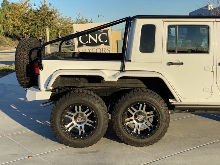 This Six-Wheeled Jeep Wrangler Is All About Show, But It’ll Still Cost ...