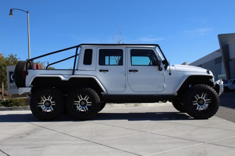This Six-Wheeled Jeep Wrangler Is All About Show, But It’ll Still Cost ...