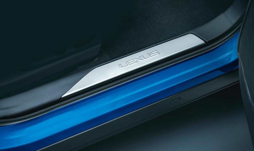 Lexus’ NX Bronze Edition And UX Blue Edition For Japan Look The Part ...