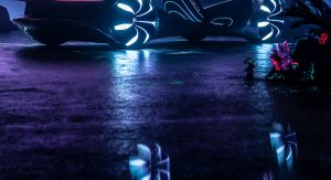 Mercedes-Benz' Avatar-Inspired Vision AVTR Brings Man, Machine, And ...