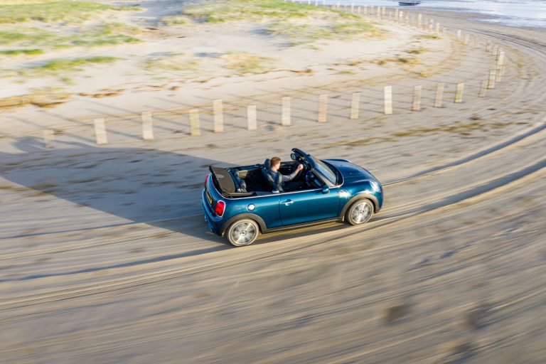 2020 Mini Convertible Sidewalk Wants To Lure You With Comprehensive ...