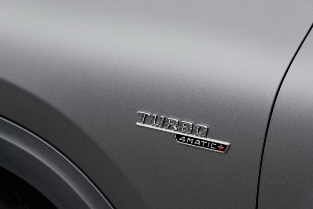 2021 Mercedes-AMG GLA 45 Is A 382 HP Hot Hatch Pretending To Be An SUV ...