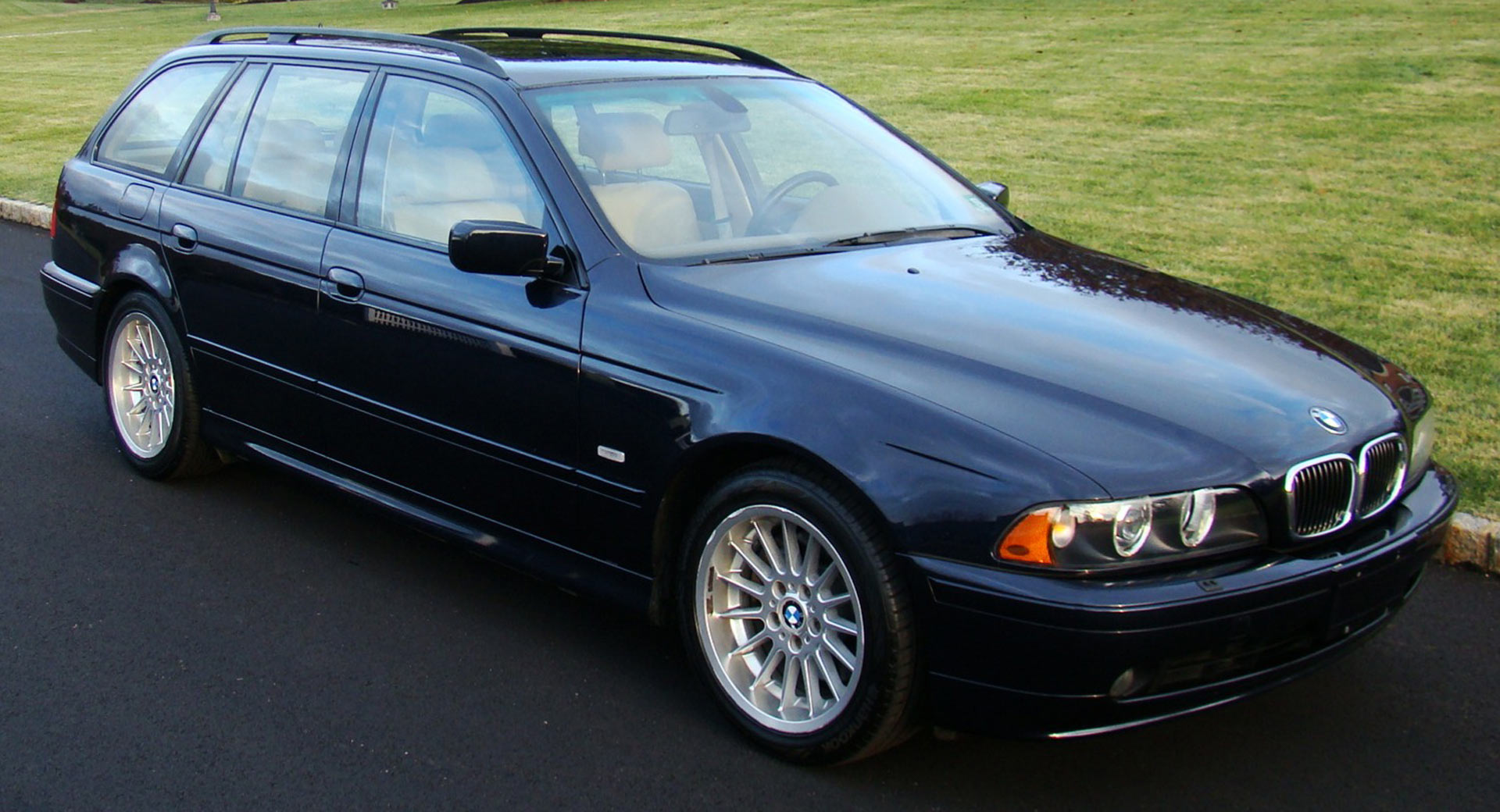 Need A Sexy RWD Wagon? Here’s A 35k Mile 2001 BMW 540i V8 Touring ...