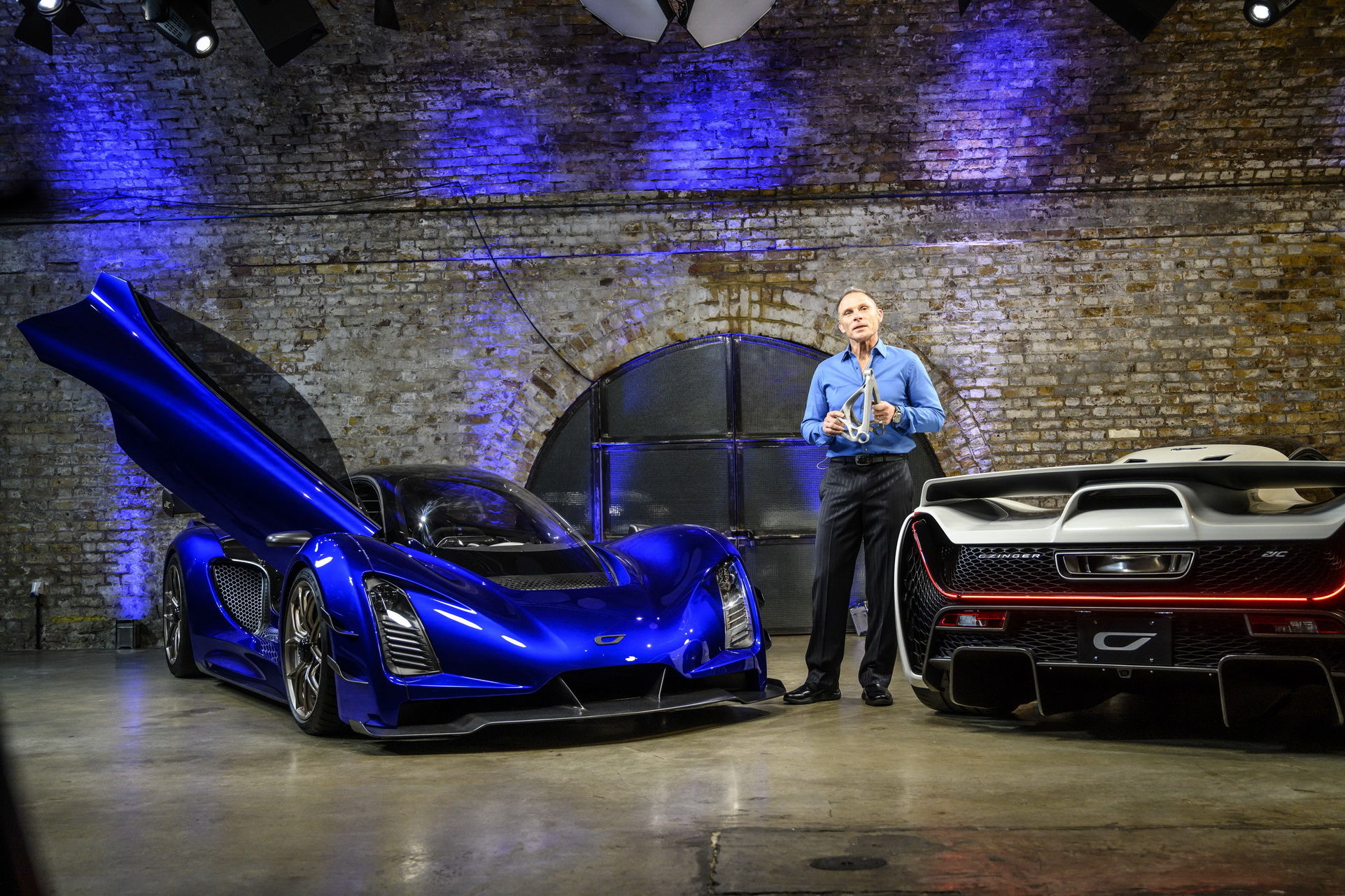 Czinger 21C Premieres In London, Can Do The Quarter-Mile In 8.1 Seconds ...