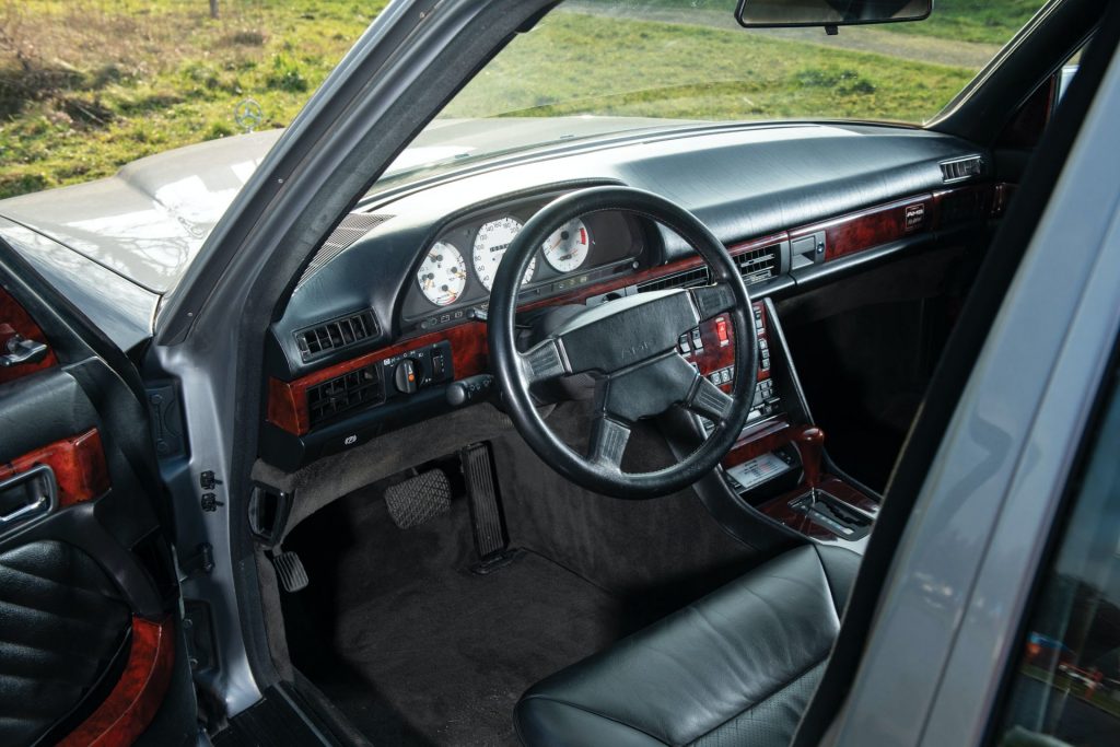 1989 Mercedes-Benz 560 SEL 6.0 AMG With Hammer V8 Will Never Go Out Of ...