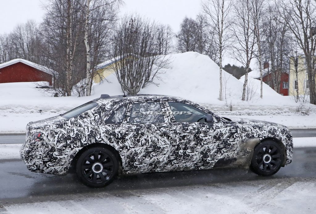 2021 Rolls-Royce Ghost LWB Prototype Caught Alongside Regular Model ...