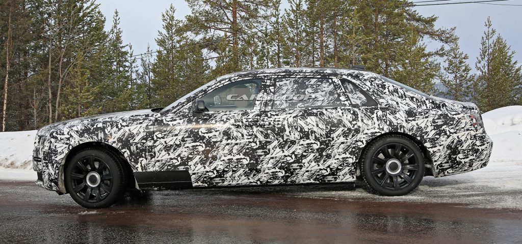 2021 Rolls-Royce Ghost LWB Prototype Caught Alongside Regular Model ...