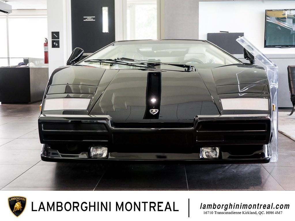 There’s A Virtually Brand New Lamborghini Countach 25th Anniversary ...