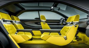 Renault Morphoz Unveiled As The Shape-Shifting Electric Crossover Of ...