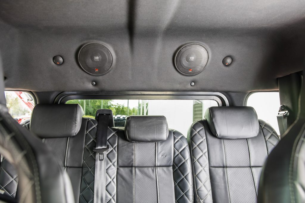 Keep Your Gladiators And Sign Us Up For This Awesome Land Rover ...