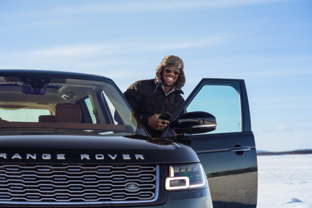 This Is How JLR Celebrates 50 Years Of Range Rovers, In Style! | Carscoops