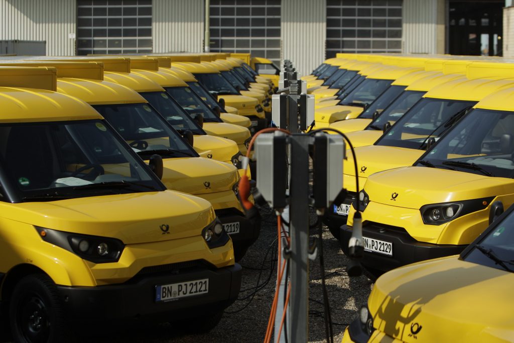Germany’s DHL Pulls The Plug Off Electric Delivery Van Venture | Carscoops