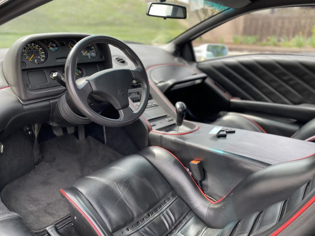 1991 Lamborghini Diablo Interior