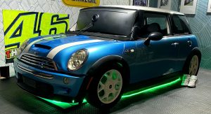 This Guy Turned A MINI Cooper S Into A Racing Simulator For His ...