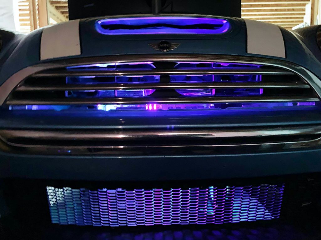 This Guy Turned A MINI Cooper S Into A Racing Simulator For His ...