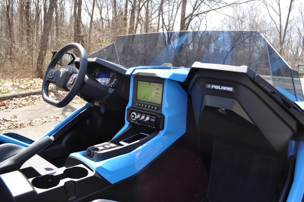 2020 Polaris Slingshot Review: Fast And Fun, But Stick To The Manual ...