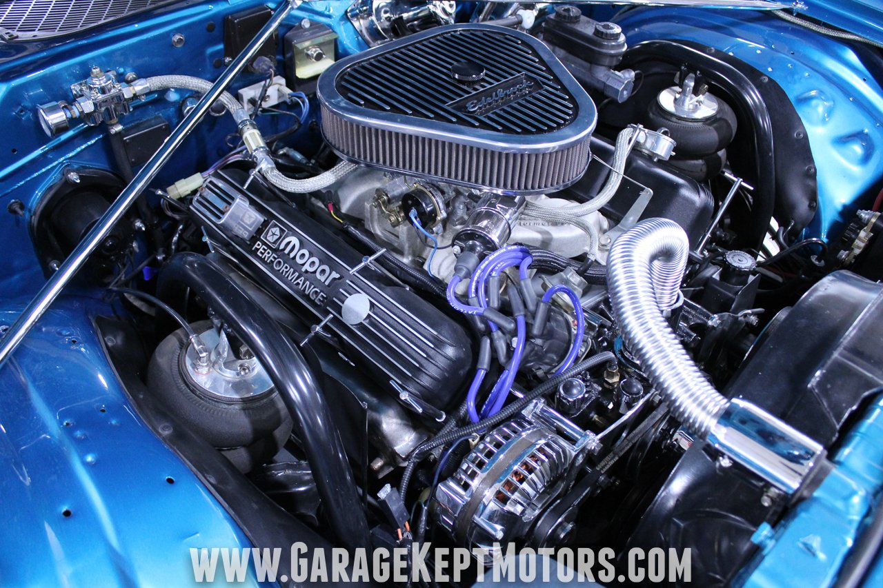 A Dodge Magnum Like No Other You’ve Seen Has $300,000 Worth Of Mods ...