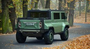 H-UAZ: American Hummer And Russian UAZ Mishmash Promotes Making Love ...