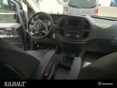 Modded Mercedes-Benz Vito 4×4 With Three Locking Diffs Is One Tough ...