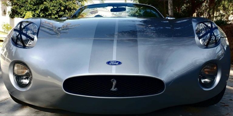 A Pontiac Solstice That Thinks It’s A V10 Shelby Cobra Innovation ...