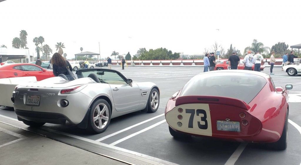 A Pontiac Solstice That Thinks It’s A V10 Shelby Cobra Innovation ...