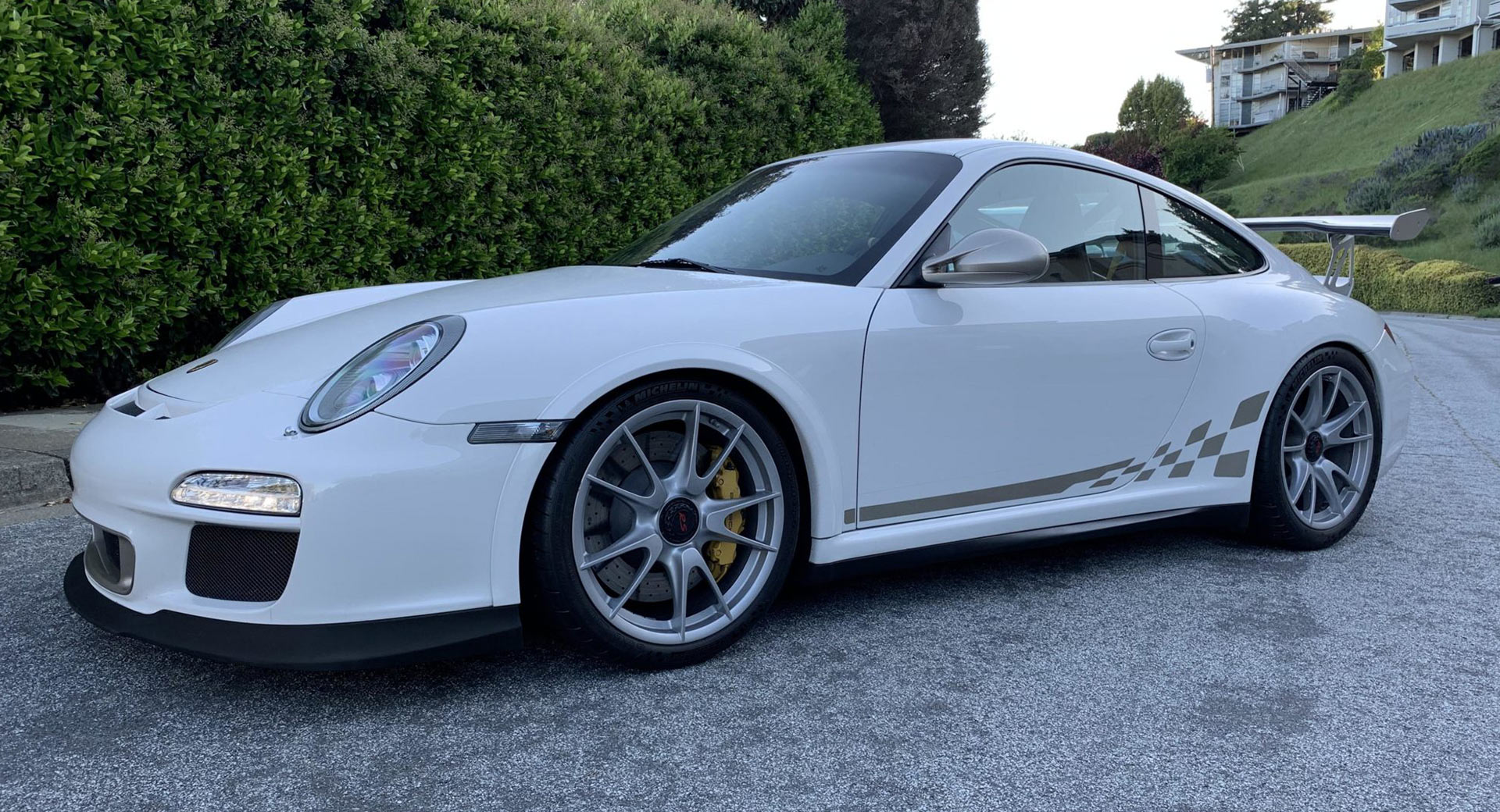 Treat Yourself To The Last Porsche 911 GT3 RS With A Six-Speed Manual ...