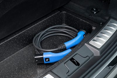 Land Rover Debuts 1.5L 3-Cylinder Plug-in Hybrid Evoque And Discovery ...