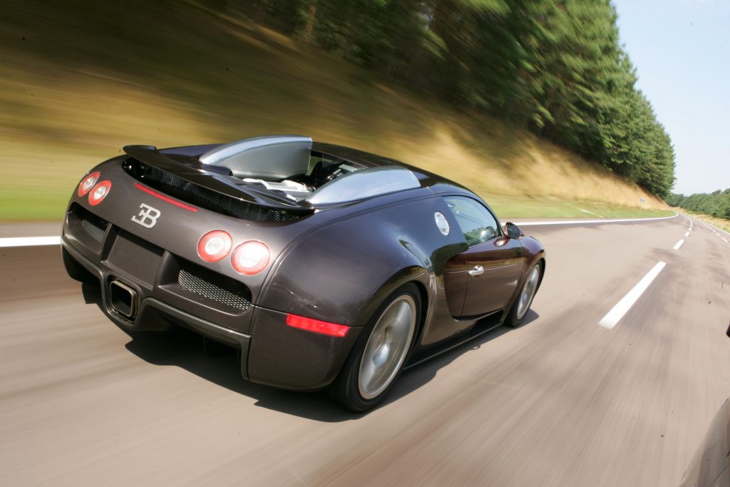 It’s Been 15 Years Since The Bugatti Veyron Smashed The 400 Km/h ...
