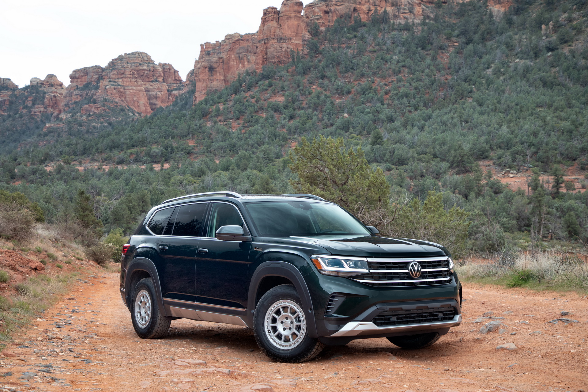 VW Atlas Gains Rugged Body Kit And Unique Wheels Thanks To New Basecamp ...