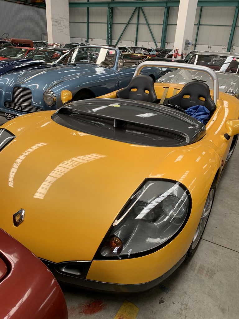 Renault Sport Spider Is One Of The Wackiest Cars Of The 1990s | Carscoops