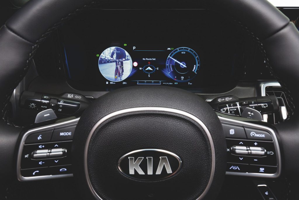 Here’s How 2021 Kia Sorento’s Clever Blind-Spot View Monitor Tech Works ...