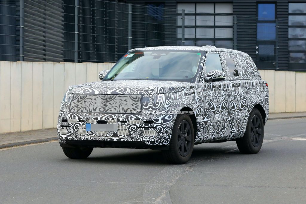 Get An Up-Close Look At The 2022 Range Rover Flagship Luxury SUV ...
