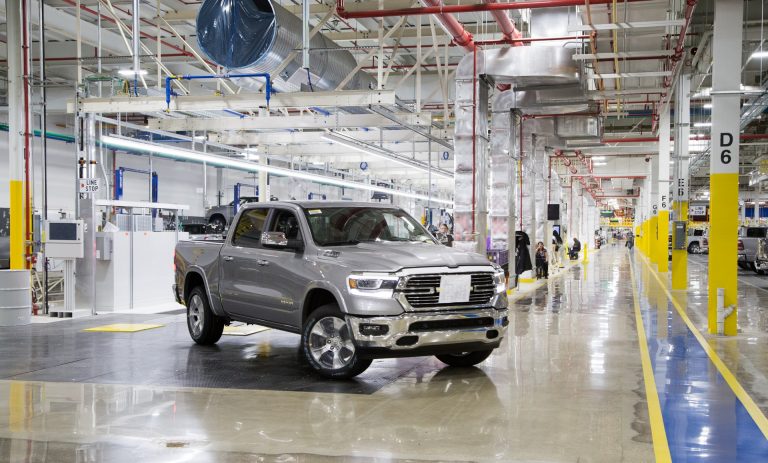 Michigan Governor Paves Way For U.S. Automakers To Resume Production ...