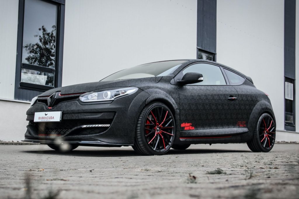 Older Renault Megane RS Coupe Is High On Psychedelic Color Shifting ...