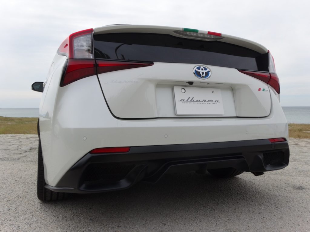 This Toyota Prius Identifies As A Ferrari FF | Carscoops