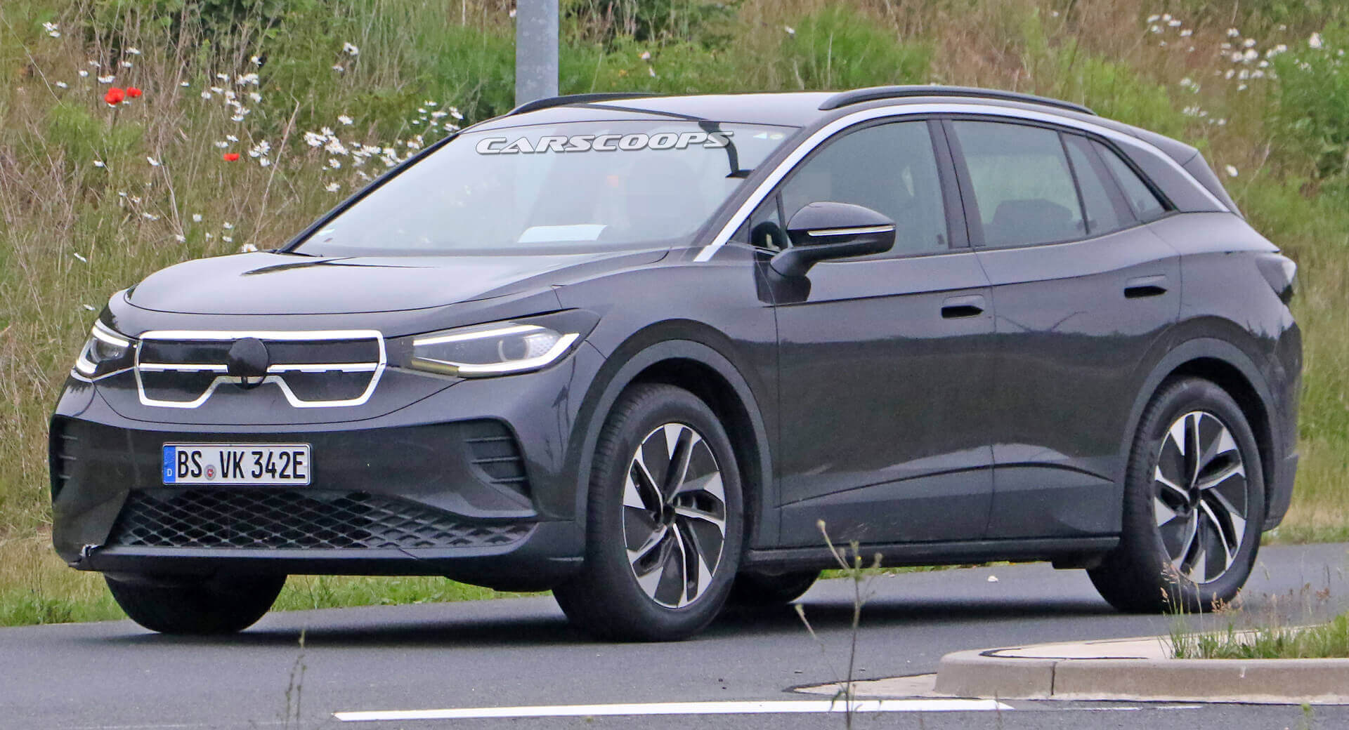 Cheeky 2021 Volkswagen ID.4 Electric Crossover Is Now Disguised As A ...