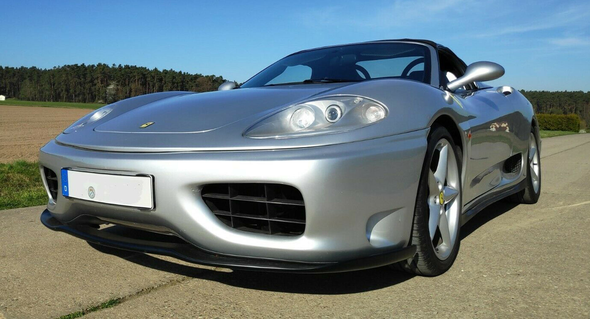 You’d Be Hard-Pressed To Tell This Ferrari Is Actually A Toyota MR2 ...