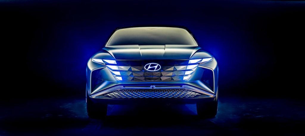 Hyundai Design Boss Presents Striking Vision T Concept In Walkaround ...