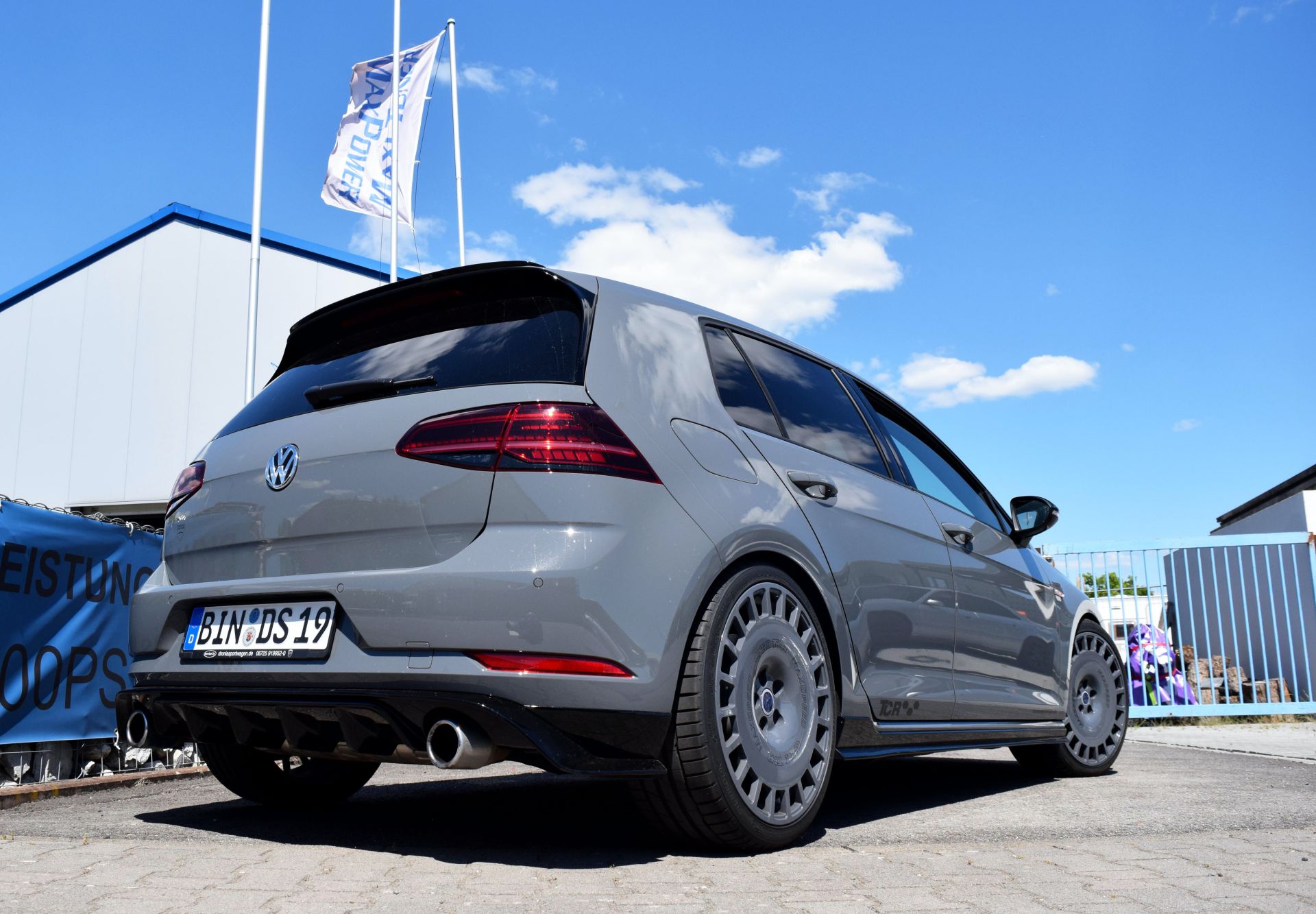 Mk7 VW Golf GTI TCR Tuned To 330 HP, But What About Those Wheels ...