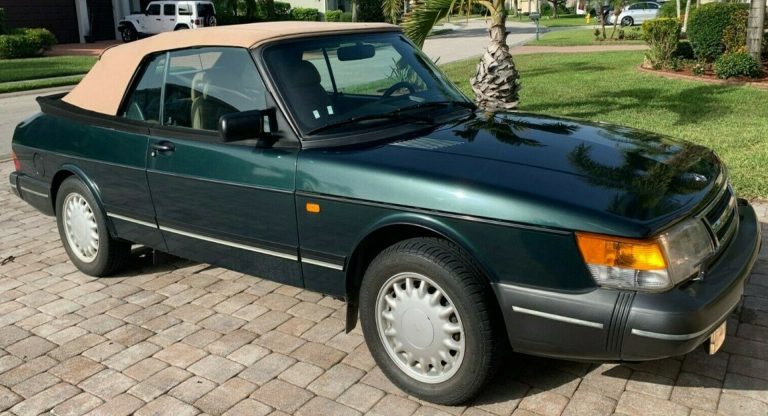 This 21k Mile Saab 900 S Is A Drop Top Time Machine | Carscoops