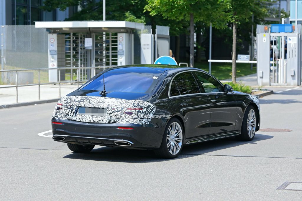 Barely Disguised 2021 Mercedes S-Class Looks Stately In Long-Wheelbase ...
