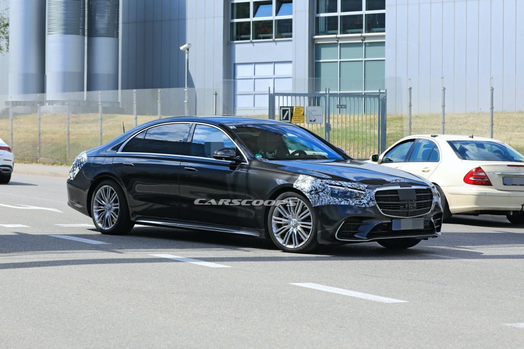 The 2021 Mercedes S-Class Has The World’s First Rear-Seat Airbags ...