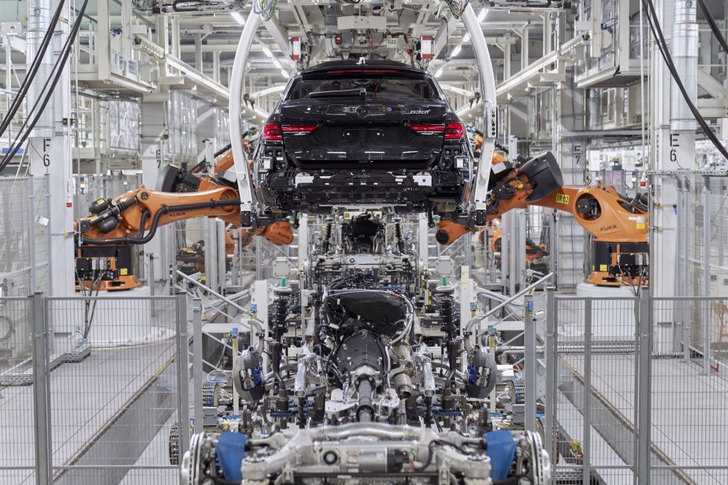 2021 BMW 4-Series Production Starts Next To Facelifted 5-Series, 6 ...