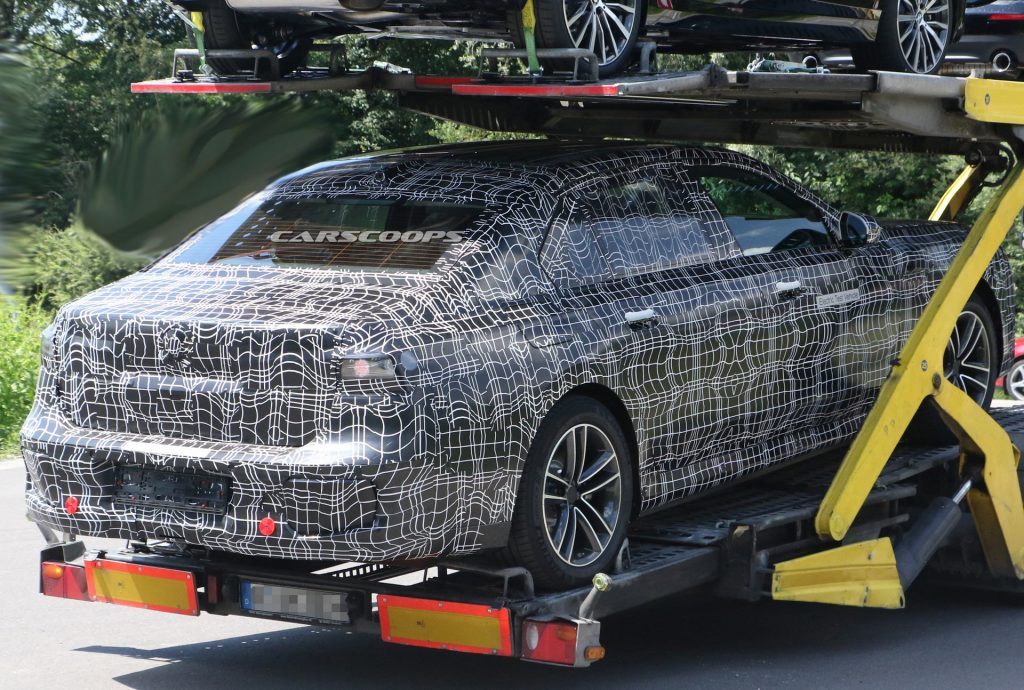 Next-Gen BMW 7-Series Spied Wearing Production Body | Carscoops