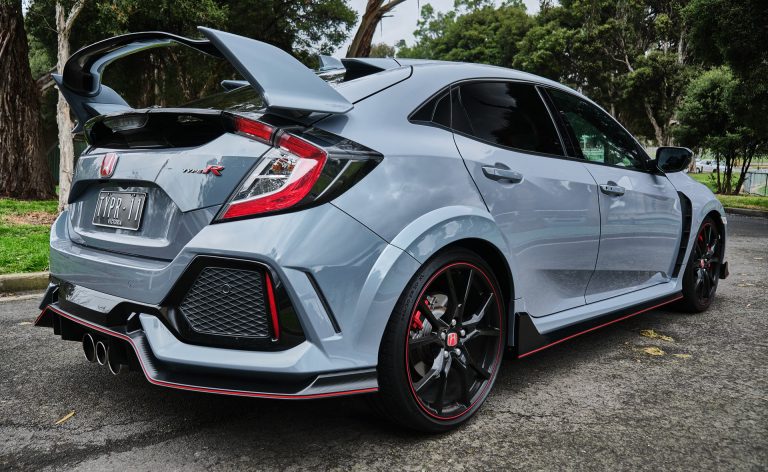 Driven: 2019 Honda Civic Type R Does What No Other Hot Hatch Can ...