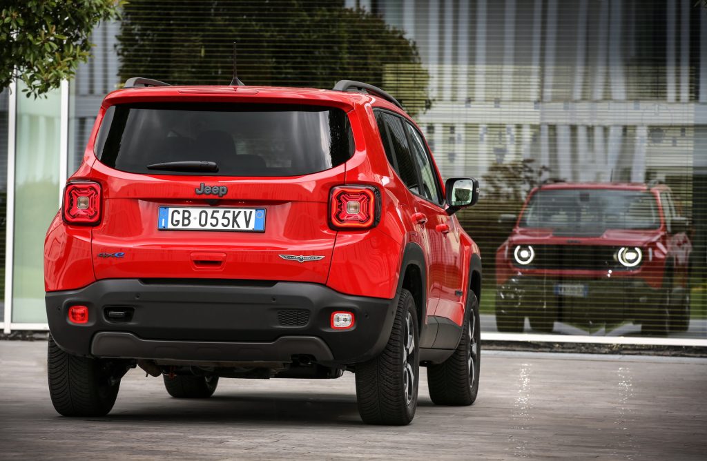 Jeep Details Compass And Renegade 4Xe PHEVs For Their European Launch ...