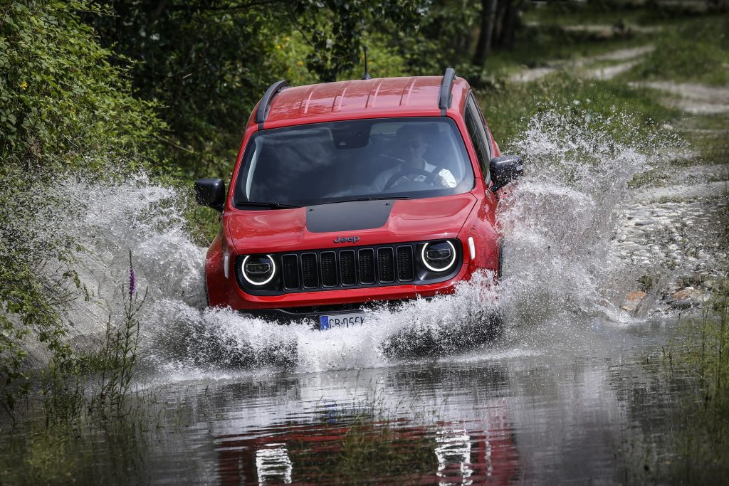 Jeep Details Compass And Renegade 4Xe PHEVs For Their European Launch ...