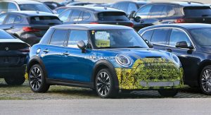 Facelifted MINI Cooper S Plug-In Hybrid Looks Very Familiar | Carscoops